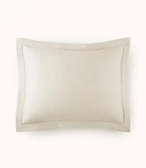 PEACOCK ALLEY Hamilton Quilted Sham - Pearl