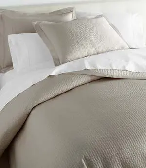 PEACOCK ALLEY Hamilton Quilted Sham - Platinum