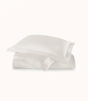 PEACOCK ALLEY Rio Satin Stitch Coverlet
