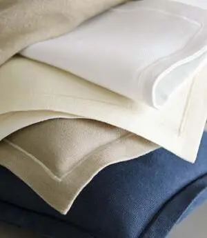 PEACOCK ALLEY Rio Satin Stitch Coverlet