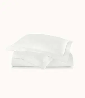 PEACOCK ALLEY Rio Satin Stitch Coverlet