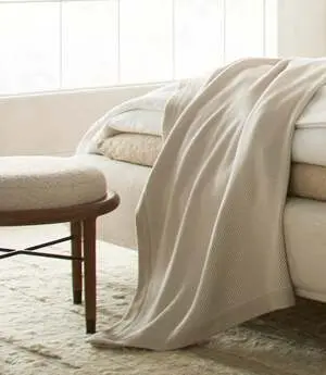 PEACOCK ALLEY Portico Woven Blanket - Linen