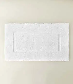PEACOCK ALLEY Tiffany Bath Rug - Linen