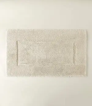PEACOCK ALLEY Tiffany Bath Rug - Linen