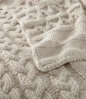 PEACOCK ALLEY Cozy Knit Throw Blanket