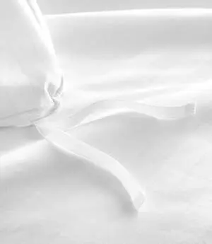 PEACOCK ALLEY Soprano Stripe Sateen Duvet Cover - White