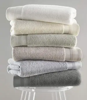 PEACOCK ALLEY Coronado Luxe Towel - Blue