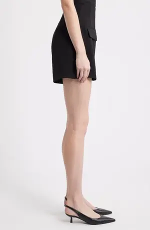 Oddmuse Tailored Silhouette Shorts