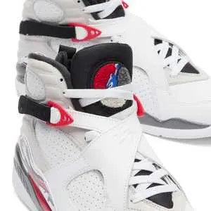 JORDAN 8 Retro Sneaker