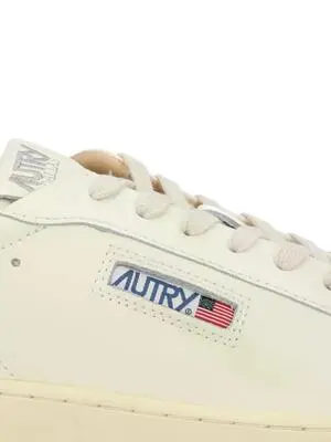 AUTRY Lace-up Leather Sneakers