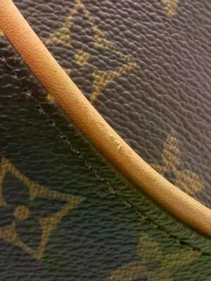 LOUIS VUITTON 2002 Monogram Ellipse Mm Handbag