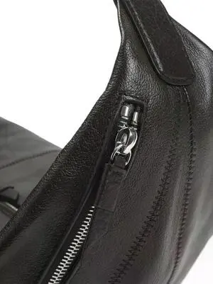 LEMAIRE Quiver Clip Bag In Grained Leather - Black