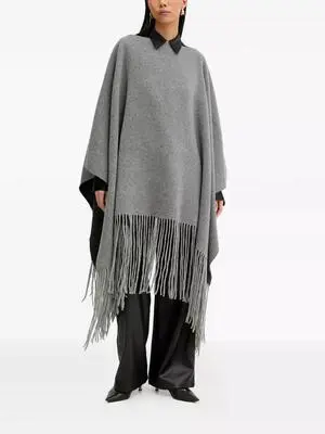 Liviana Conti Blanca Poncho