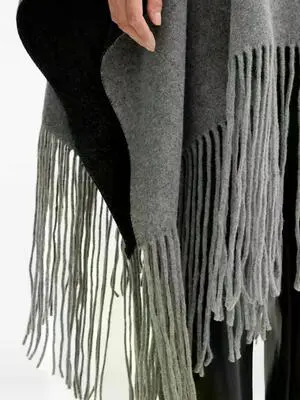 Liviana Conti Blanca Poncho