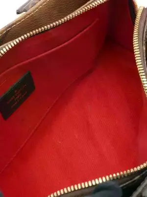 LOUIS VUITTON 2021-2025 Onthego East West Satchel