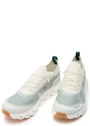 On Cloud 6 Versa Sneakers