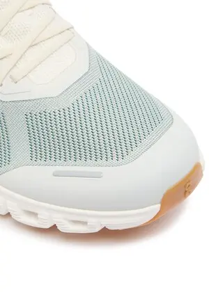 On Cloud 6 Versa Sneakers