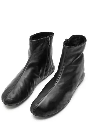 THE ROW Stella Shearling-lined Leather Ankle Boots - Black