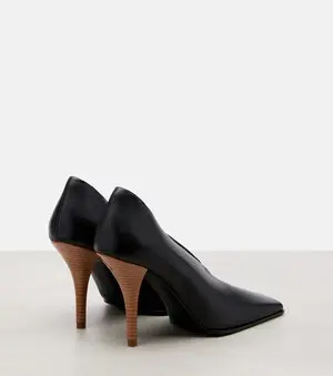 Alaïa Leather Pumps With Ankle Strap - Black
