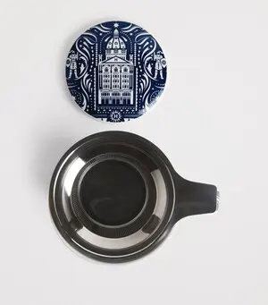 Harrods Bone China Knights Of Brompton Mug And Tea Strainer