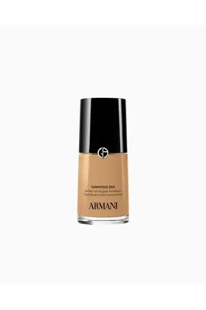 Giorgio Armani 6 Medium Neutral Olive, Luminous Silk Natural Glow Blurring Foundation With 24- Hour Wear - Beige