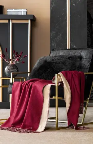 TOGAS Marinetti Throw