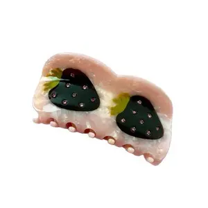 CENTINELLE Strawberries Hair Claw - Blush
