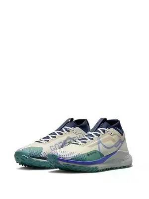 Nike Pegasus Trail 4 Gore-tex Sneakers