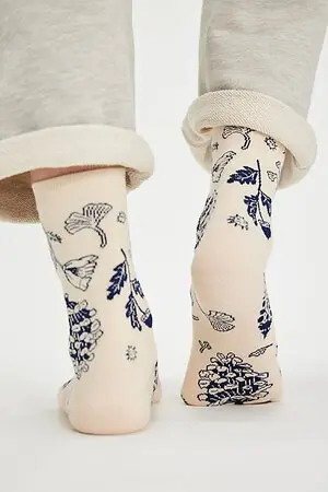 Free People Great Outdoors Socks - White Blue Foliage