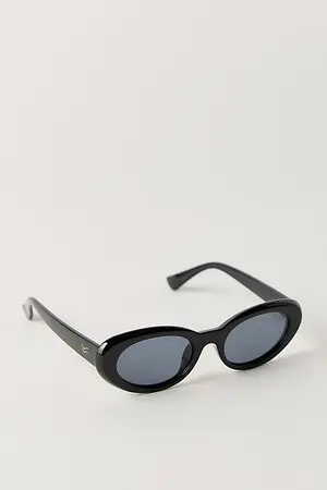 Free People Jagger Polarized Oval Sunglasses - Onyx/smoke