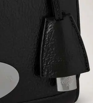 Mulberry Lily - Black