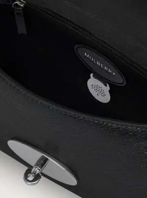 Mulberry Lily - Black