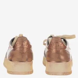 AUTRY Medalist Low Super Vintage Leather Sneakers - Red
