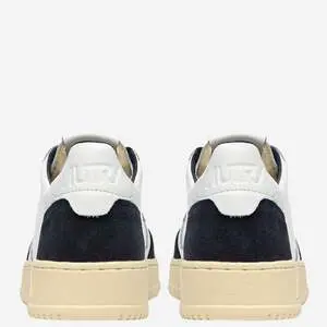 AUTRY Medalist Low Leather Sneakers - Black