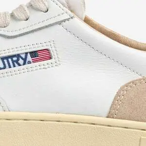 AUTRY Medalist Low Sneakers