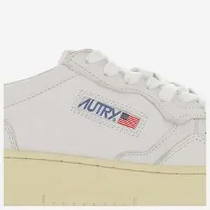 AUTRY Medalist Low Top Sneakers - White