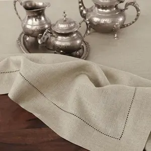 SOLINO HOME Linen Tableclothclassic Hemstitch - Natural