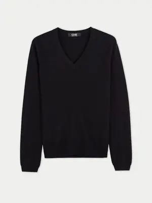 Gobi Cashmere V Neck Sweaters For Women