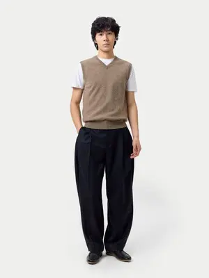 Gobi Cashmere Timeless V-neck Cashmere Vest - Taupe