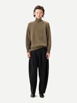 Gobi Cashmere Barrel-leg Pleated Cashmere Trousers - Black