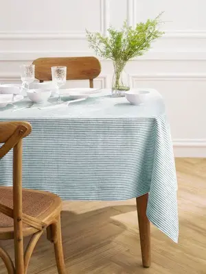 SOLINO HOME Linen Table Thrownarrow Stripe - Rainforest And White