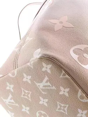 LOUIS VUITTON Neverfull Mm Tote Bag - Green