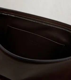 THE ROW Ew Izzy Medium Leather Shoulder Bag
