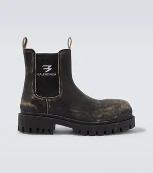 Balenciaga Strike Distressed Leather Chelsea Boots - Brown