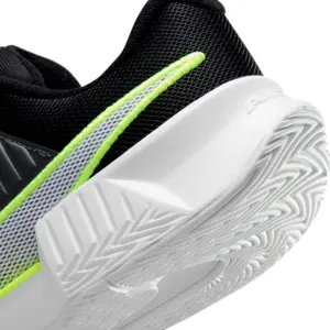 Nike Zoom Gp Challenge Pro Hard Court Tennis Shoes - Black