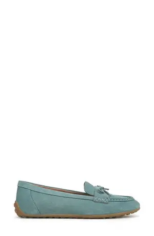 Vionic Leather Driving Loafer With Bow Detailing