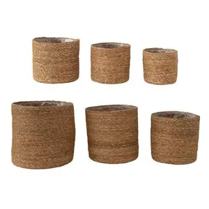 STORIED HOME Hand-woven Seagrass Baskets With Plastic Lining - Natural