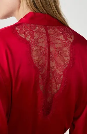 ETAM Confidence Deshabille Lace Trim Satin Robe