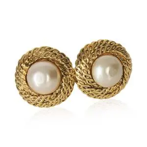 Chanel Vintage 1984 Faux Pearl Gold-plated Earrings - Gold_plated
