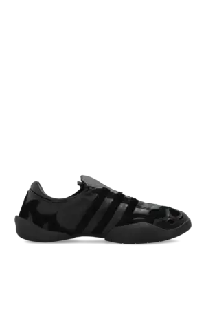 Y3 Regu 2002 Sneakers - Black